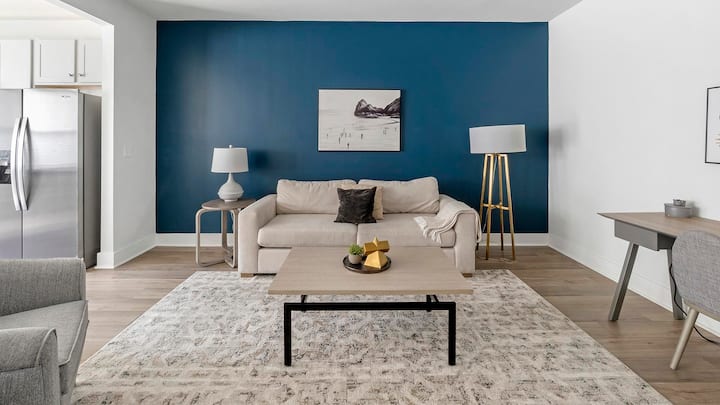 Landing | Stylish 3bd, Gym, Yoga Studio - Summerville, SC