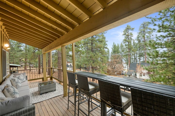 Retro Cabin By Lake • Game Room • Walk To Village - Big Bear Lake, CA