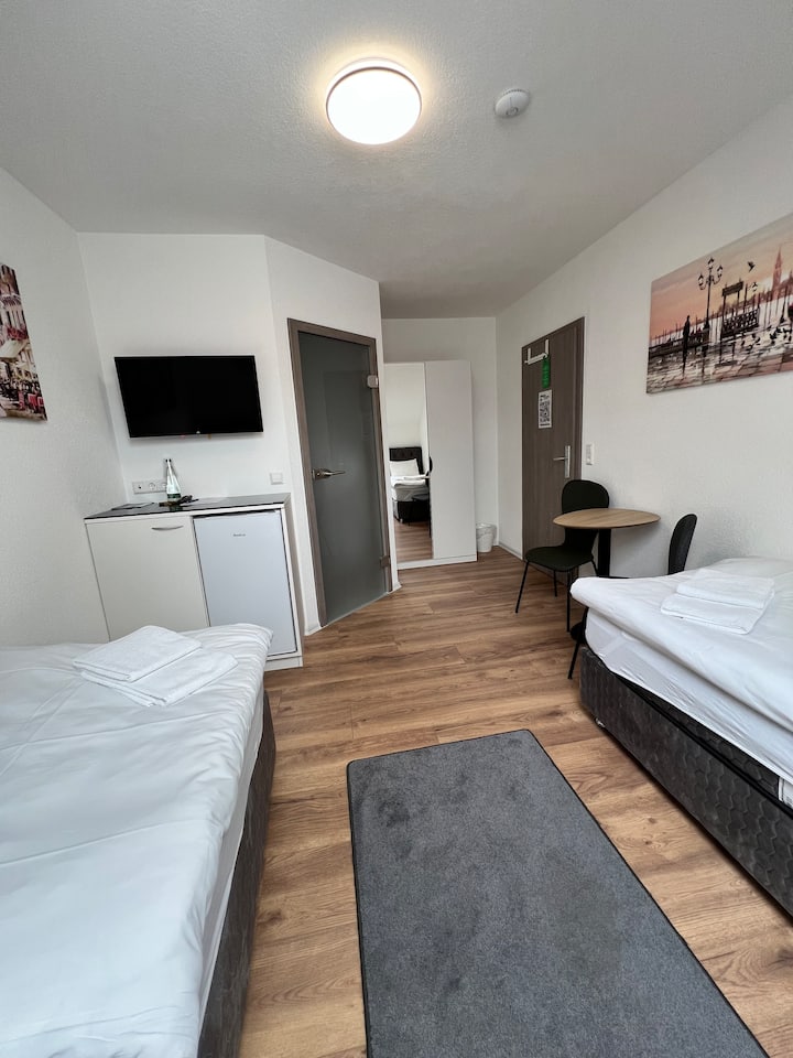 Sleep&go Motel Doppelzimmer Mit Bad - Bad Mergentheim