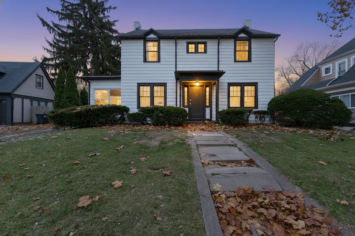 Posh Historic District Spacious 3br|uni &Hospitals - Toledo, OH