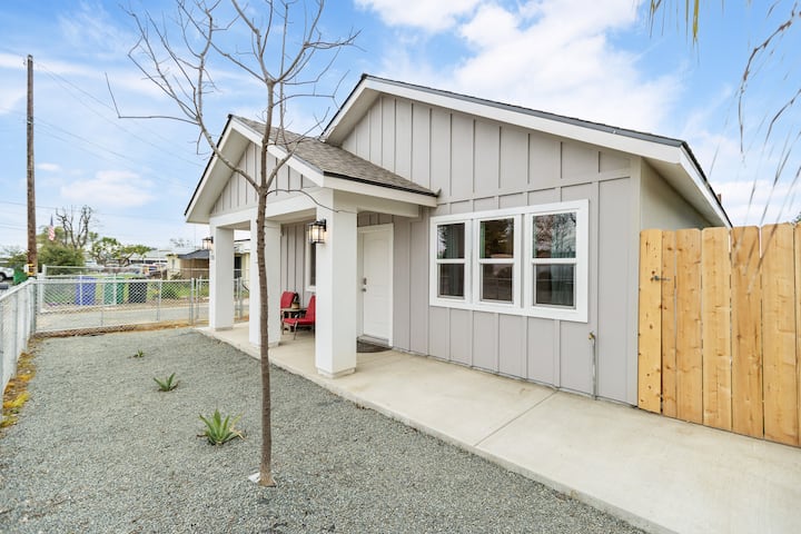 Ev Charger Included 2bed - Eagle Mountain Casino