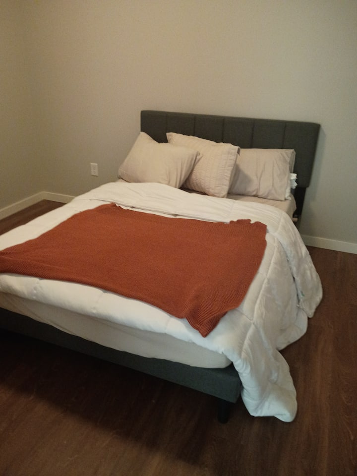 1 Bedroom Unit In Downtown Fargo. - Fargo, ND