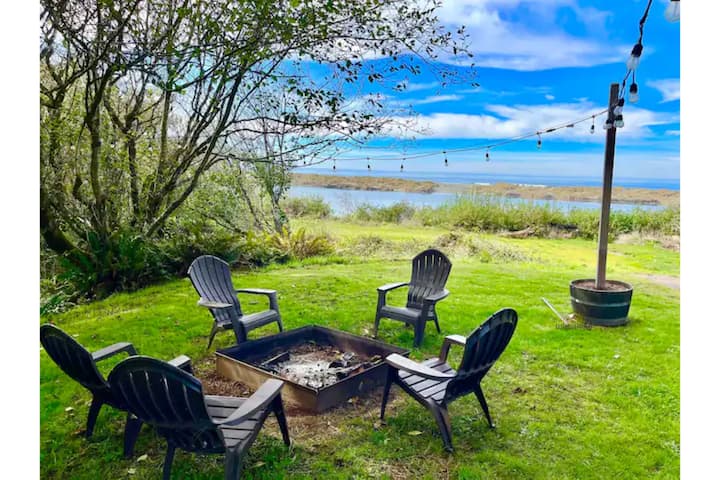 Shore Acres Ocean View Cabin (30-day Minimum) - McKinleyville, CA
