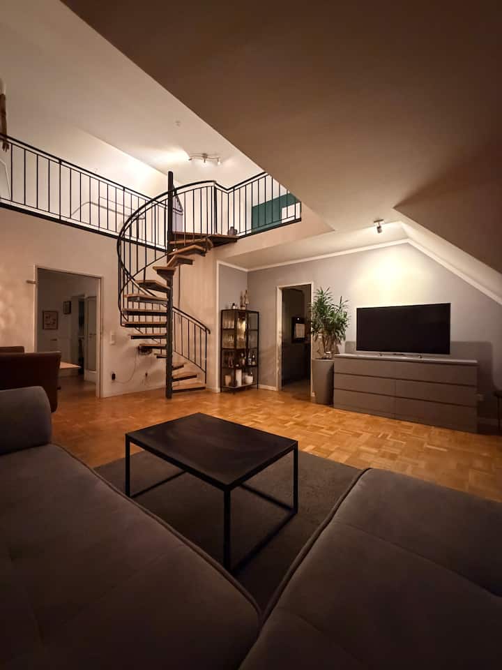 Gemütliche Galeriewohnung - Düsseldorf