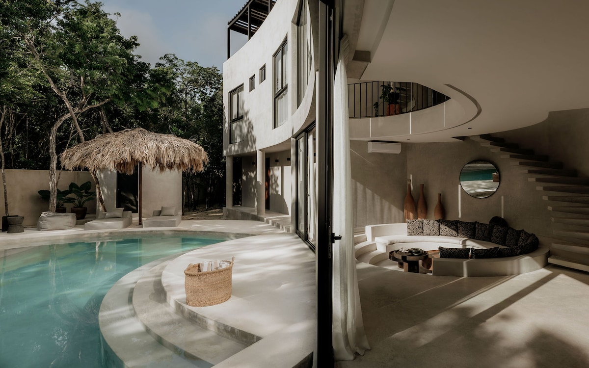 Casa Shore: Luxe Villa | Two Pools | Jungle Views - Villas for Rent in ...