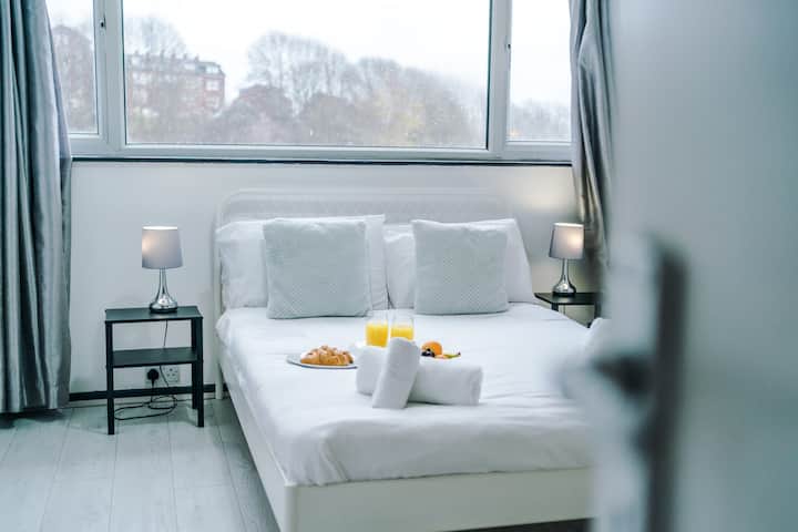 Leeds Urban Escape / Bright & Spacious 3br Stay - Leeds