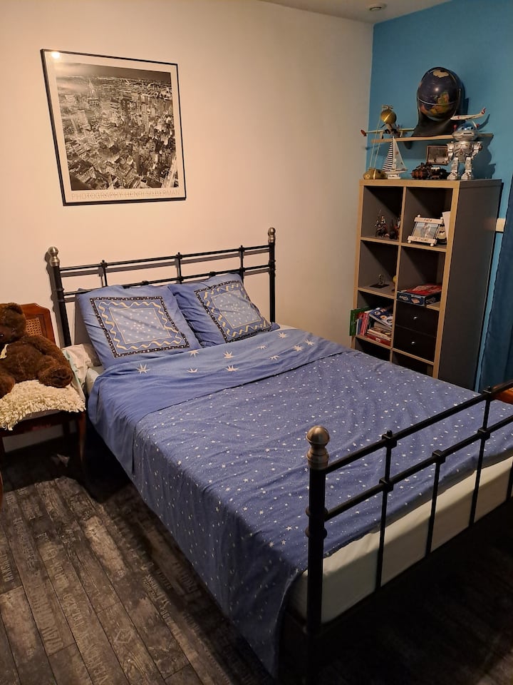 Chambres Dans Une Maison Avec Parking - Brignais