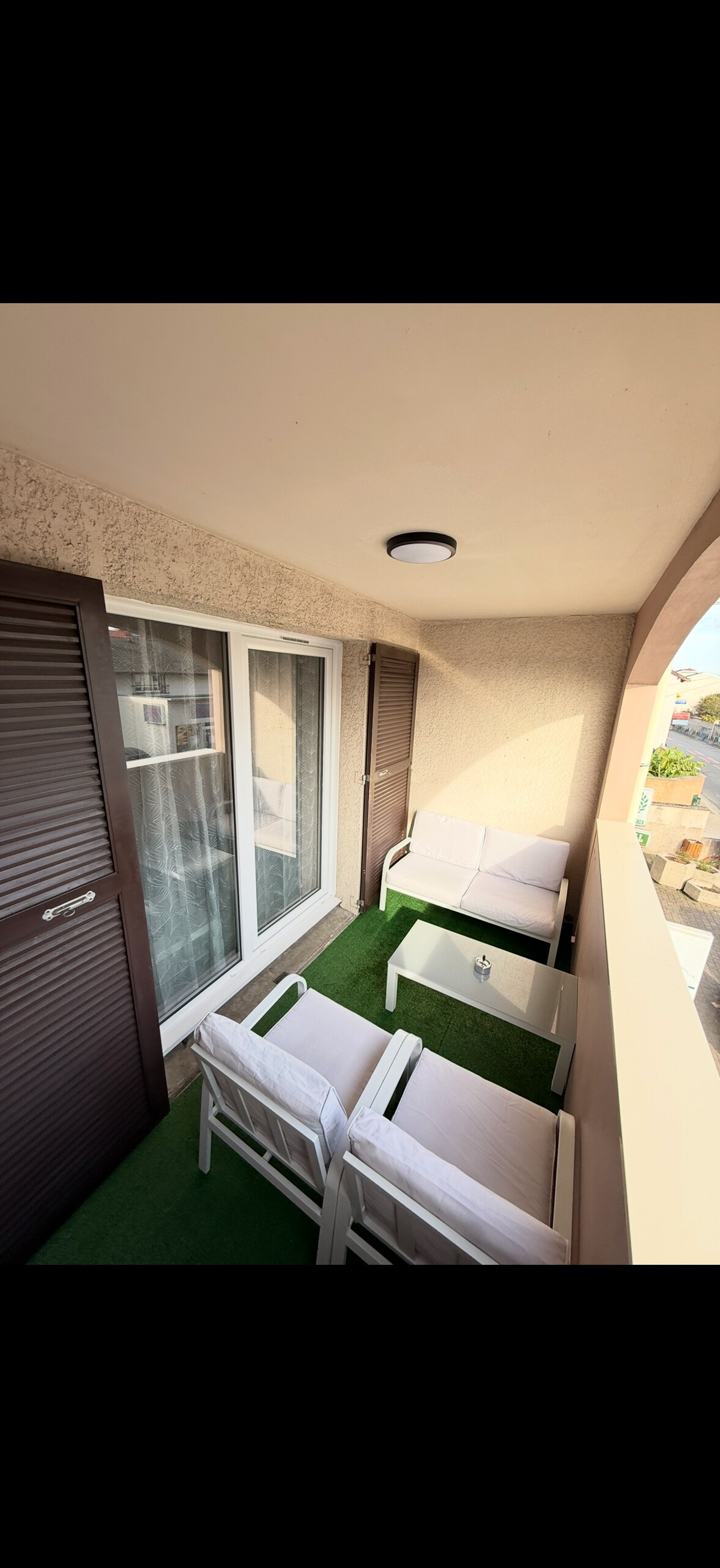 Precioso apartamento con balcón y 2 dormitorios - Airbnb