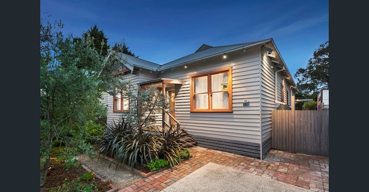 Cosy Cottage In The City - St Albans