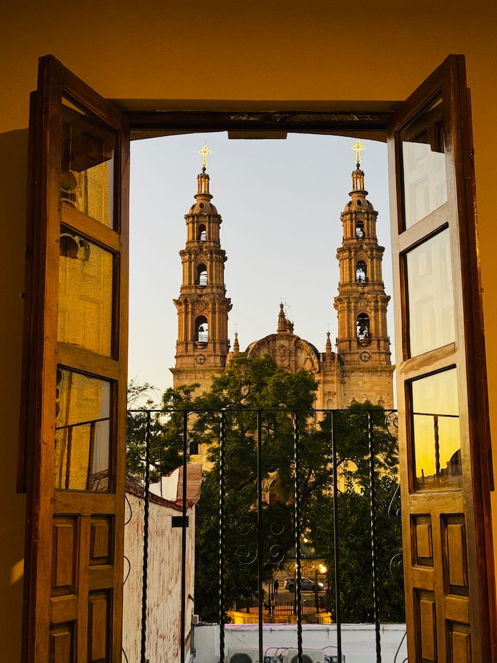 Casa Umbral: Plaza Principal - Lagos de Moreno