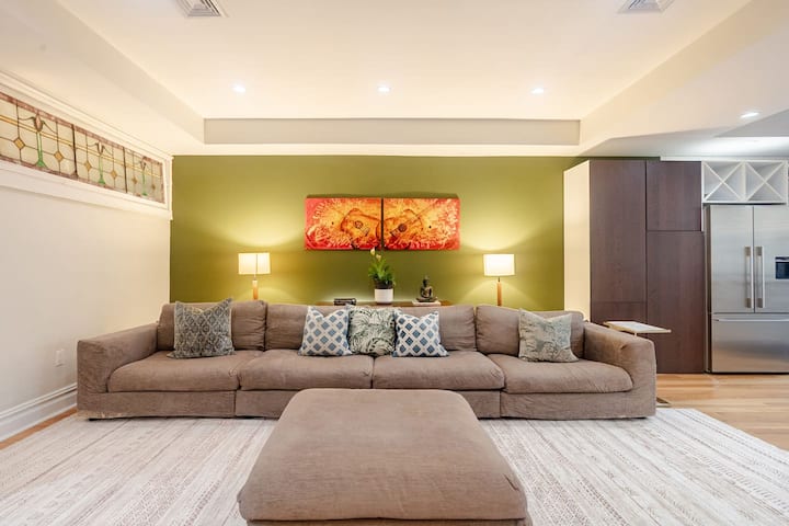 3 Floor Brownstone, King Suites, Garden, Office - New York