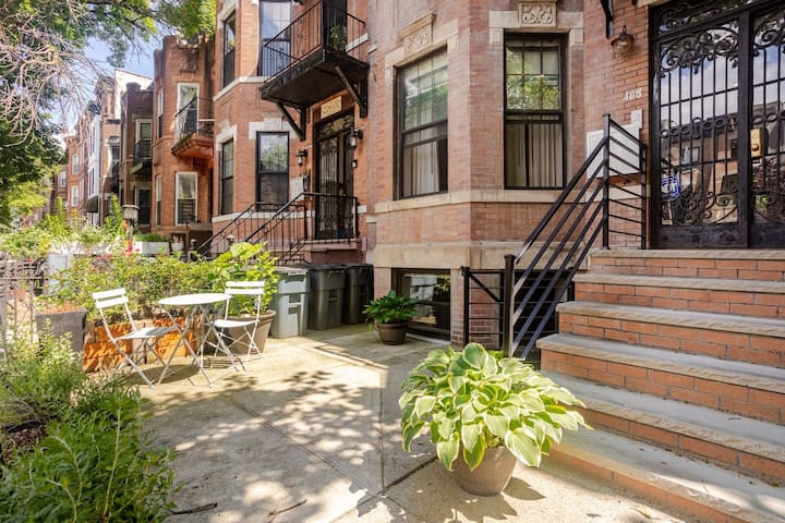 3 Floor Brownstone-king Suites-office-housekeeping - New York