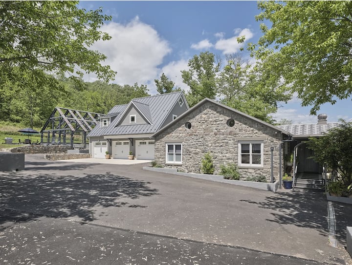 Cozy Easton Retreat Near Downtown & Lehigh Valley - Easton, PA