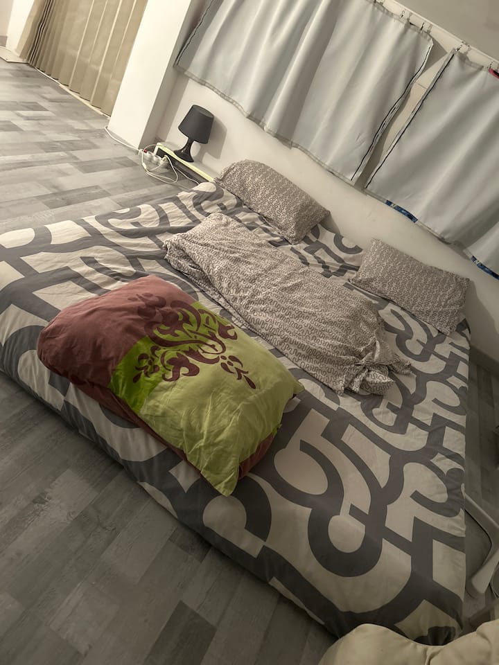 Belle Chambre En Soupente Au Cœur De Bruxelles - Brussels