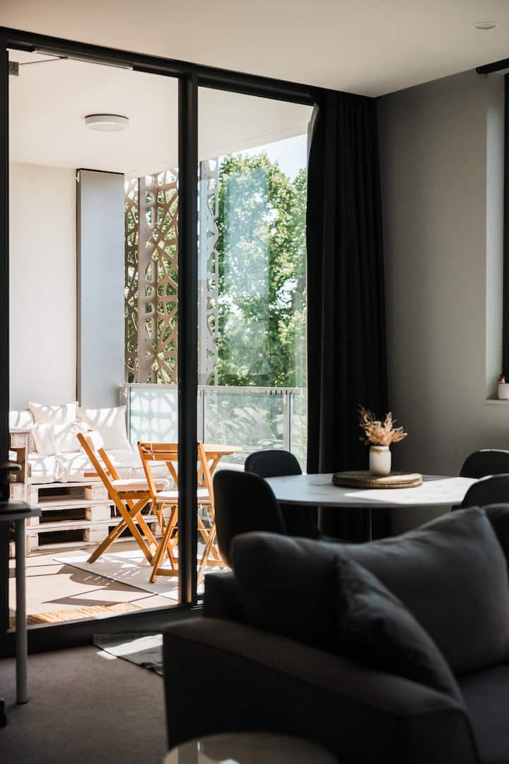 Bright City Centre 2bd + Free Parking - Canberra