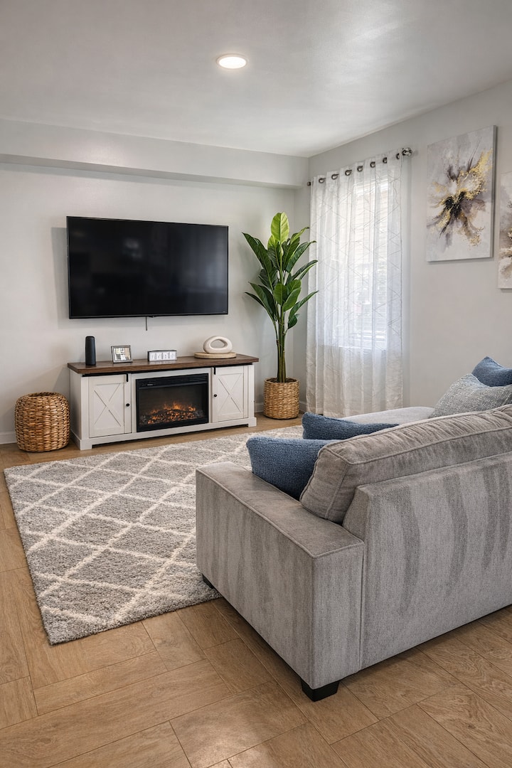 Chic & Comfy Apartment - Elizabeth, NJ