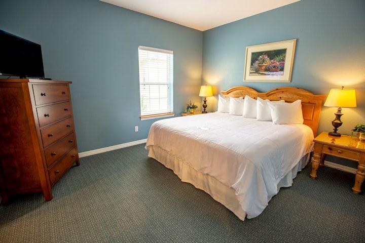 4 Rooms Near Local Parks, Shows & Scenic Views - Branson, MO