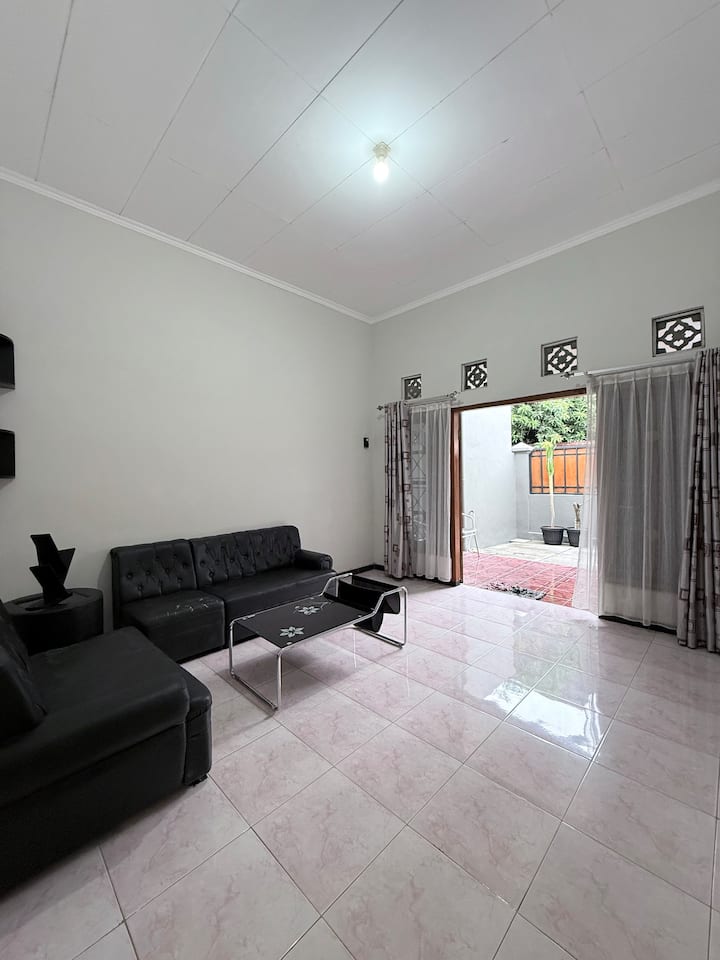 A Clean, Tidy And Comfortable Home Sweet Home - Sukoharjo