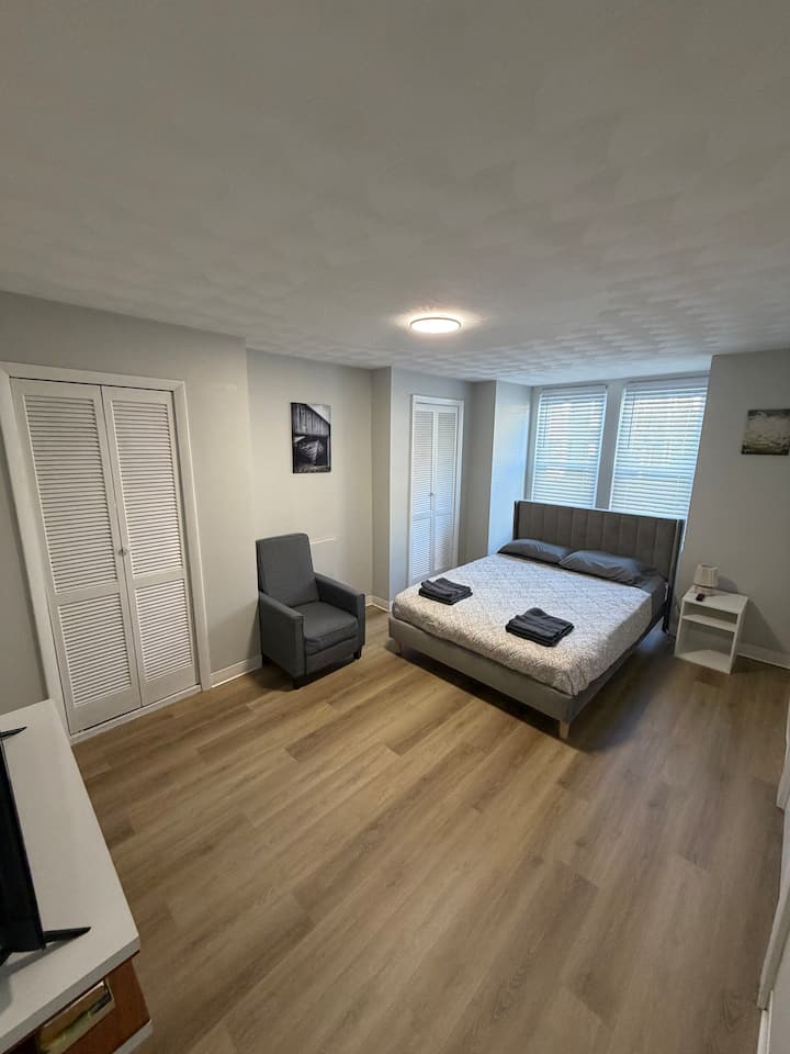 2 Bdrm Apt Next To Airport/ 5 Min To Downtown - Charlestown - Boston