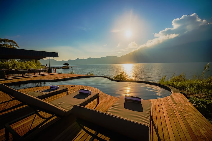 Calming Views Of The Forest And Lake From Balcony - Kintamani