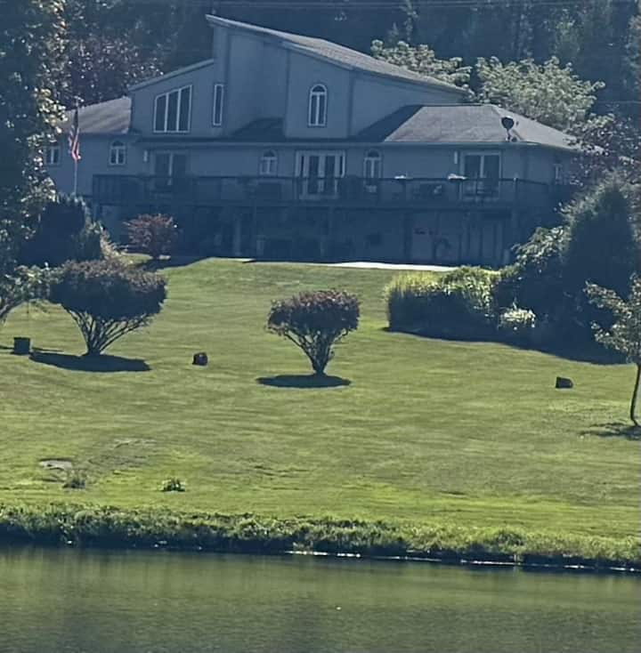 Countryside Comfort - Harveys Lake, PA