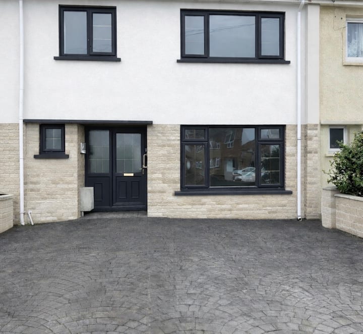 Golden Tide House – Cosy Coastal Home - Port Talbot