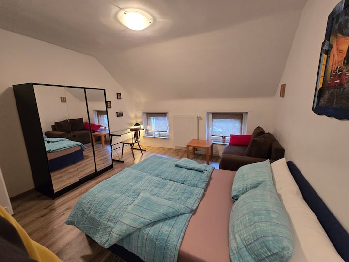 White Apartment -Zweimal-2er Bett / 1-4 Personen - Mönchengladbach
