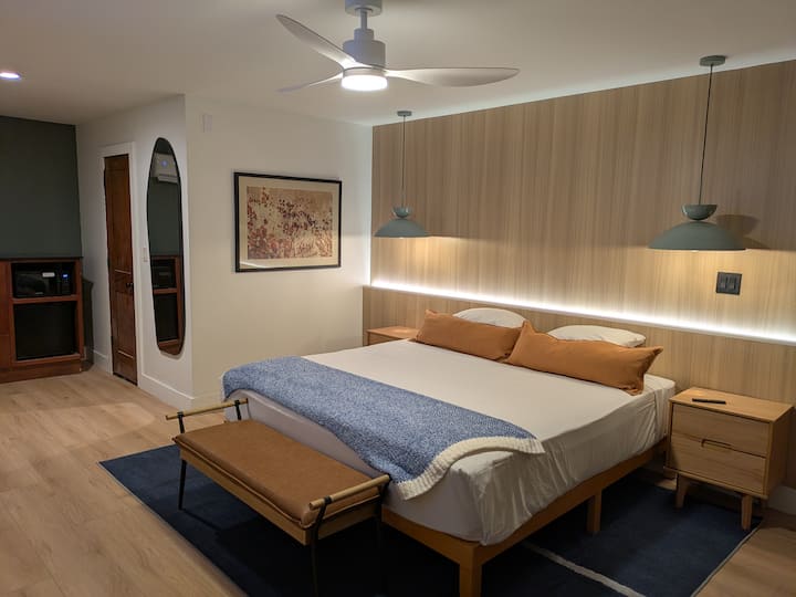 King Room In South Lake Tahoe- Sleeps 2 - South Lake Tahoe, CA