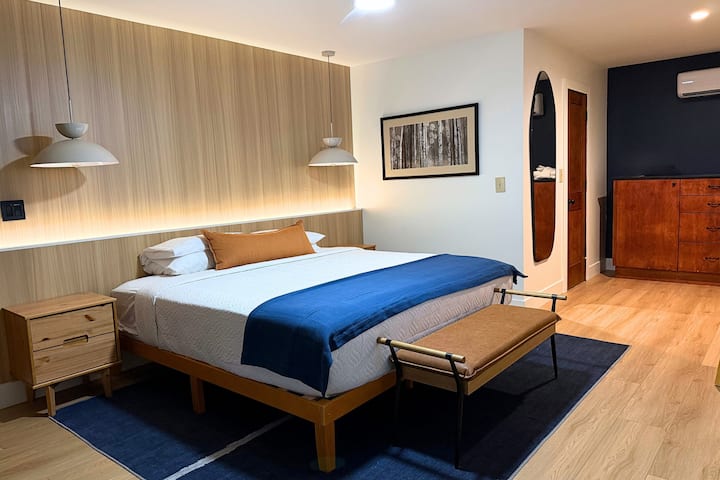 Newly Renovated King Room - Best Location Sl Tahoe - Lake Tahoe