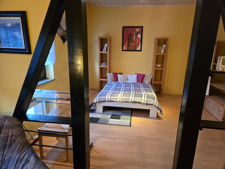 2er-bett, Yellow Apartment / 1-2 Personen. - Mönchengladbach