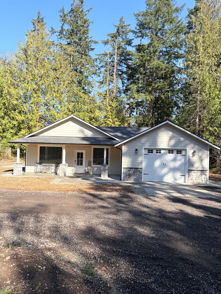 New Build Home- A Peaceful Woodland Retreat - Sequim, WA