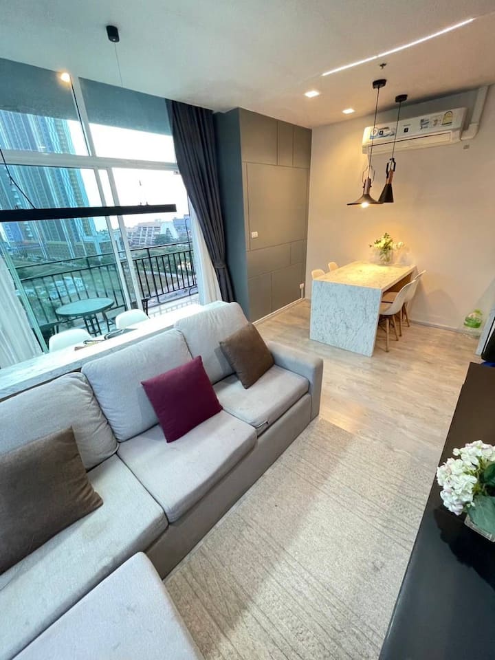 芭提雅正海景全新二室一厅高层套房478/24小时可入住/曼谷接送服务/中天海滩夜市/泳池/健身房 - Pattaya