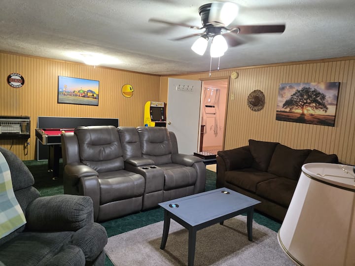 Vintage Pool Hall Store House - Splash Pad, Laurinburg
