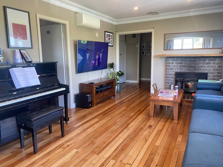 Sunny Ensuite Near Taupo Town - Lake Taupo