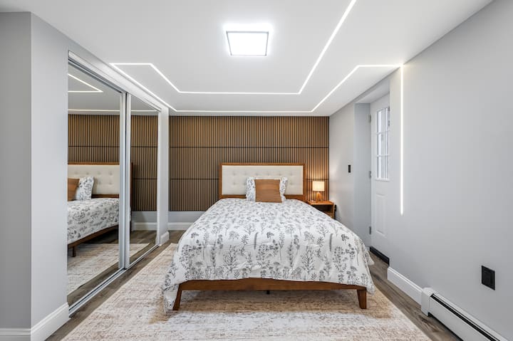 Modern Luxe Suite - Worcester, MA