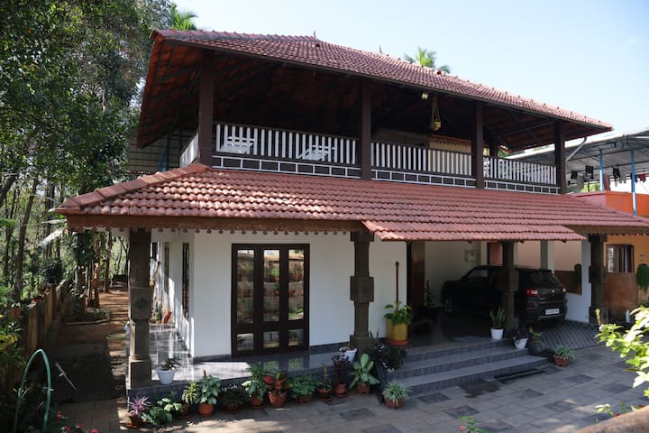 A Beautiful Novo Traditional Style Home In A Farm - Pathanamthitta
