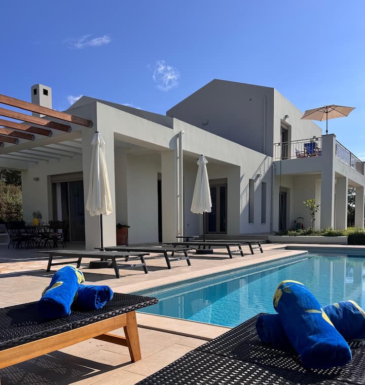 Peaceful And Private Family Villa In Kefalonia - Cephalonia