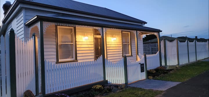 Little Spreyton Cottage, 1883 - Aberdeen