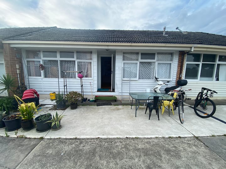 A Shared Room With One Bunk. Woman Only 2 Beds. - Dandenong