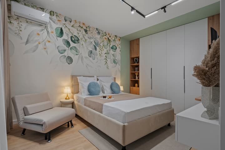 Mido Plaza | Free Parking | Self-check-in - Chitila