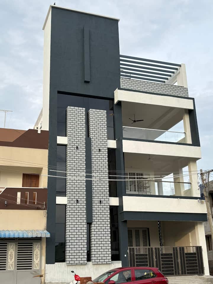 Studio Taneira (Walkable From Ramanashramam) - Tiruvannamalai