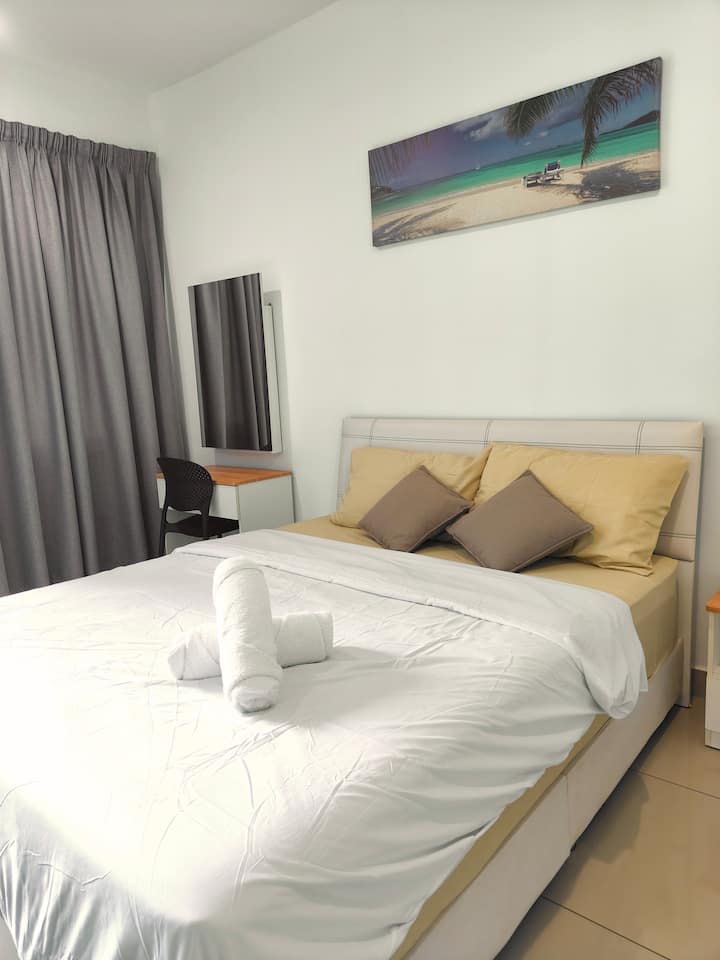 Tulip Studio Unit @ Trefoil Setia City Shah Alam - Kapar