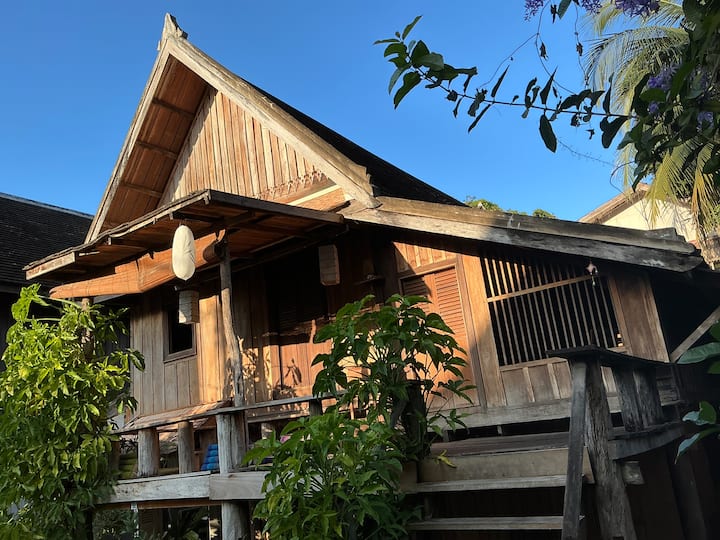 Hop:house Of Peace In Heritage Area; Walk To Evthg - Laos