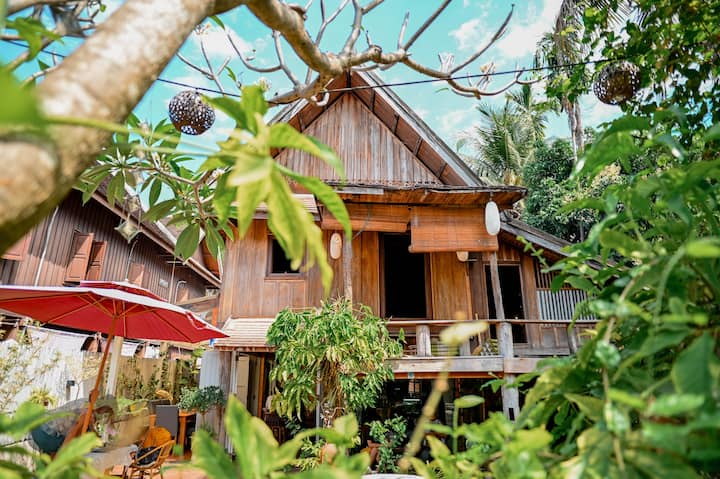 Hop:house Of Peace In Heritage Area; Walk To Evthg - Luang Prabang