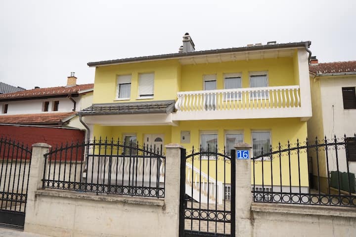 Shtëpi E Re Dhe Komode Për Familje - Kuzey Makedonya