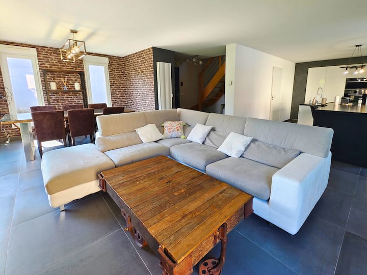 Maison Familiale Avec Piscine Et Jardin - Lille