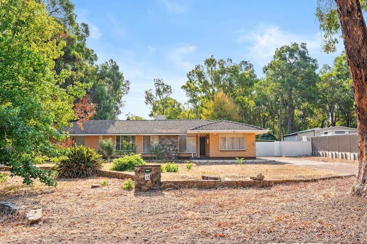 Holiday House - Perth