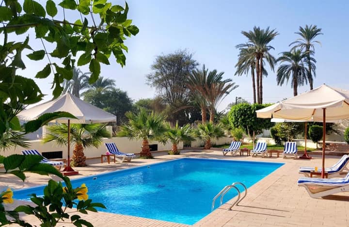 A Standard Room With Breakfast - Lúxor