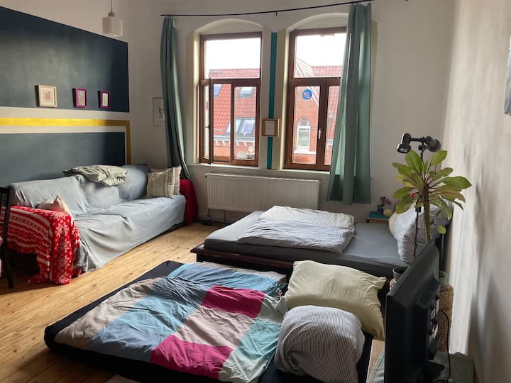 Grosse Altbauwohnung In Ruhiger Str. 1 Km Zur City - Hanover