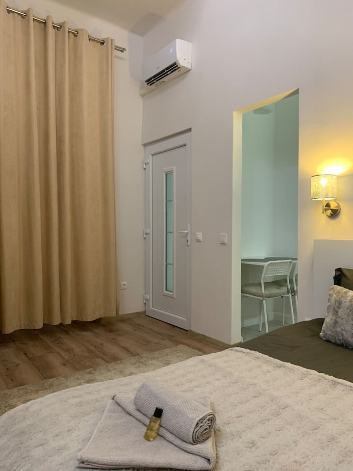 Tatra Residence - A Cosy, Quiet Little Haven - Budapest